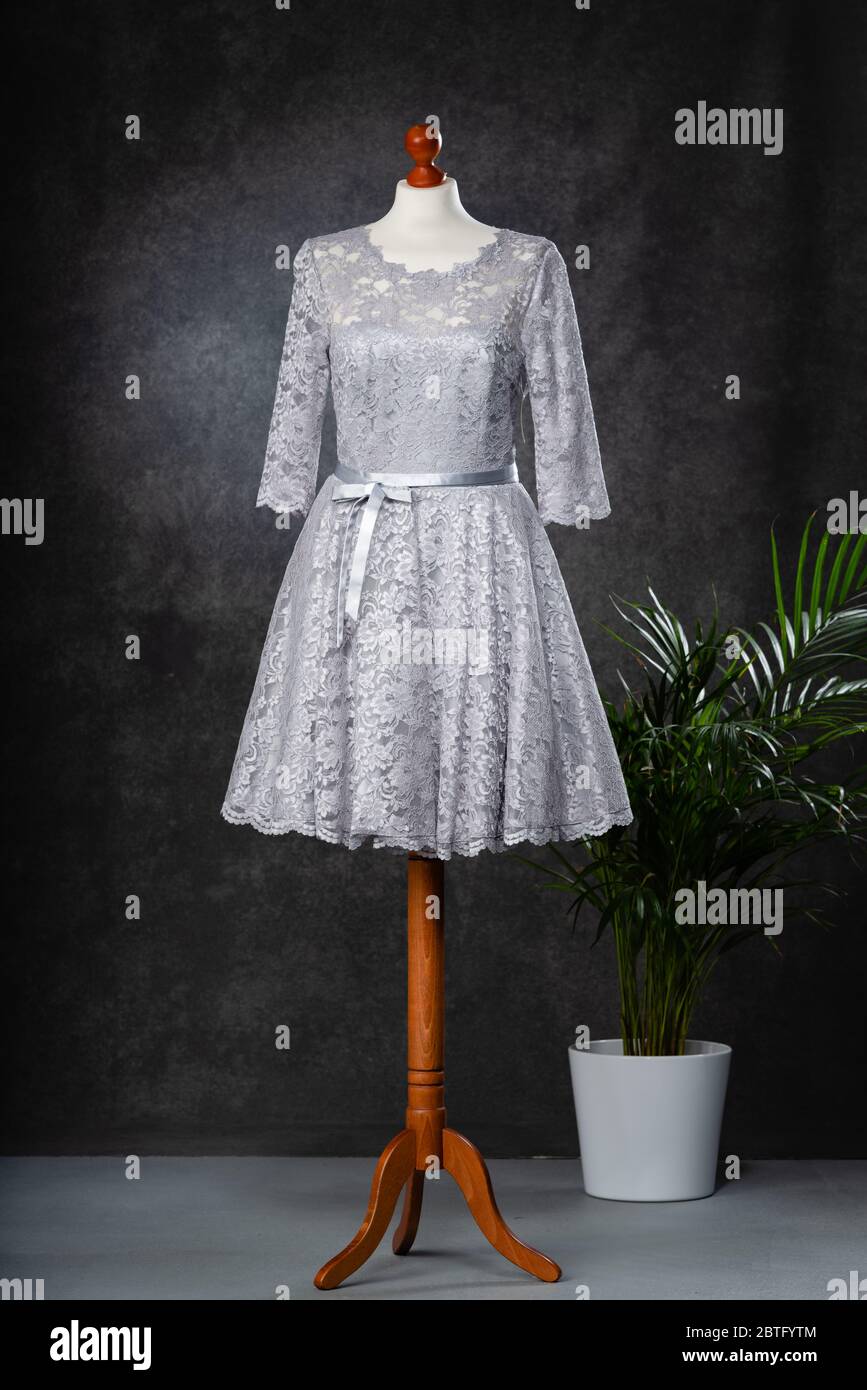 Robe sur mannequin de couture Banque de photographies et d’images à ...