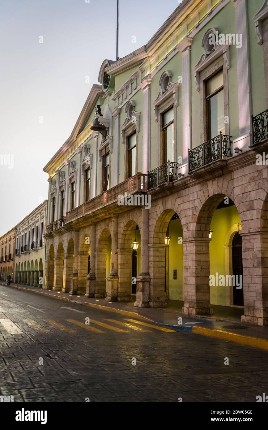 Centre ville merida mexique Banque de photographies et d’images à haute ...
