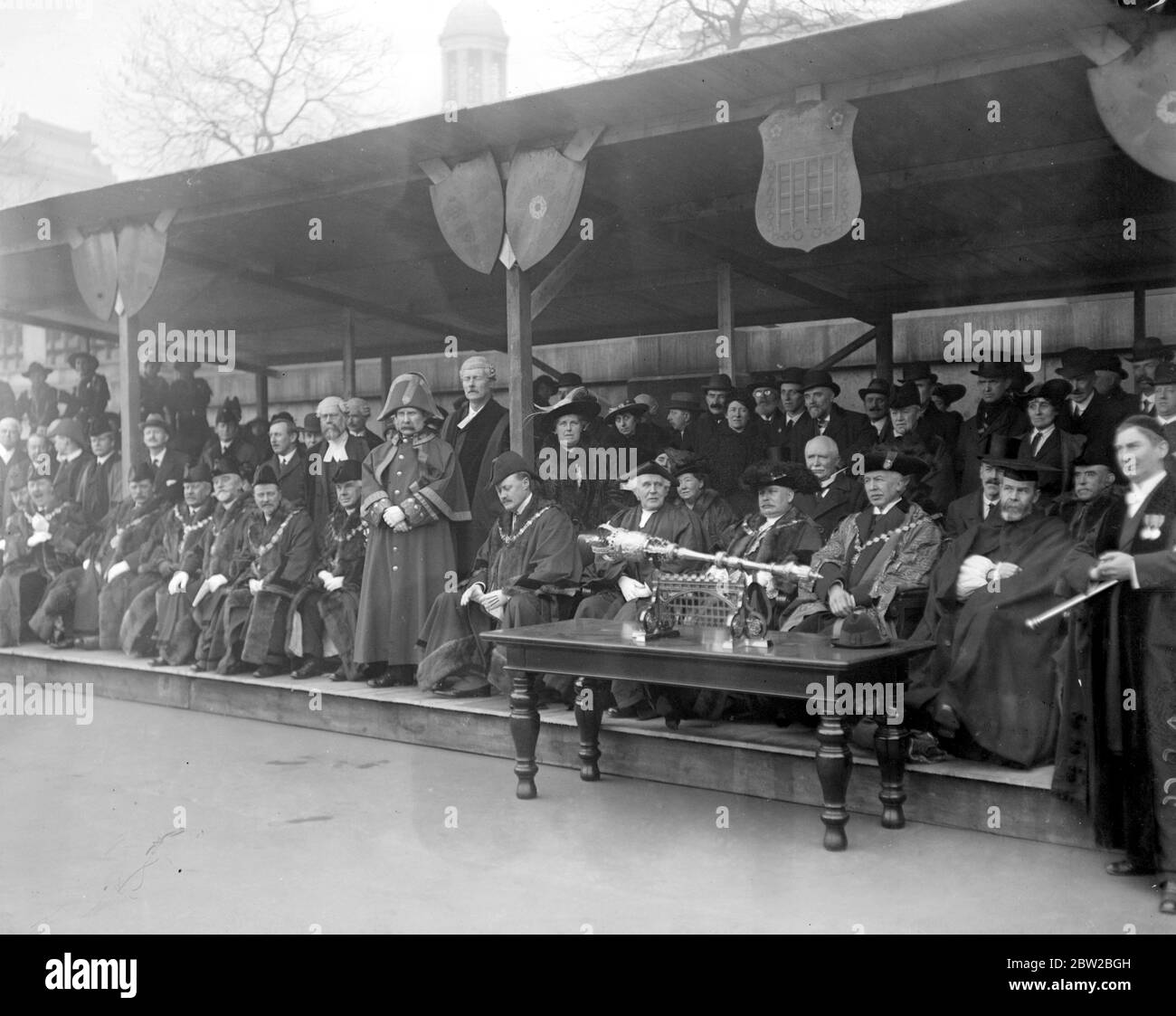 Grande réunion Banque d'images noir et blanc - Alamy