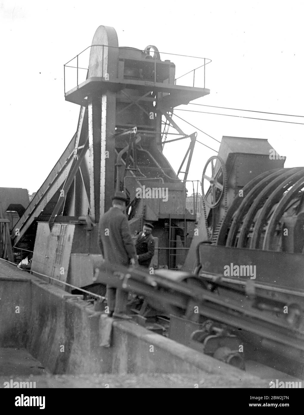 Machines de dragage Banque d'images noir et blanc - Alamy