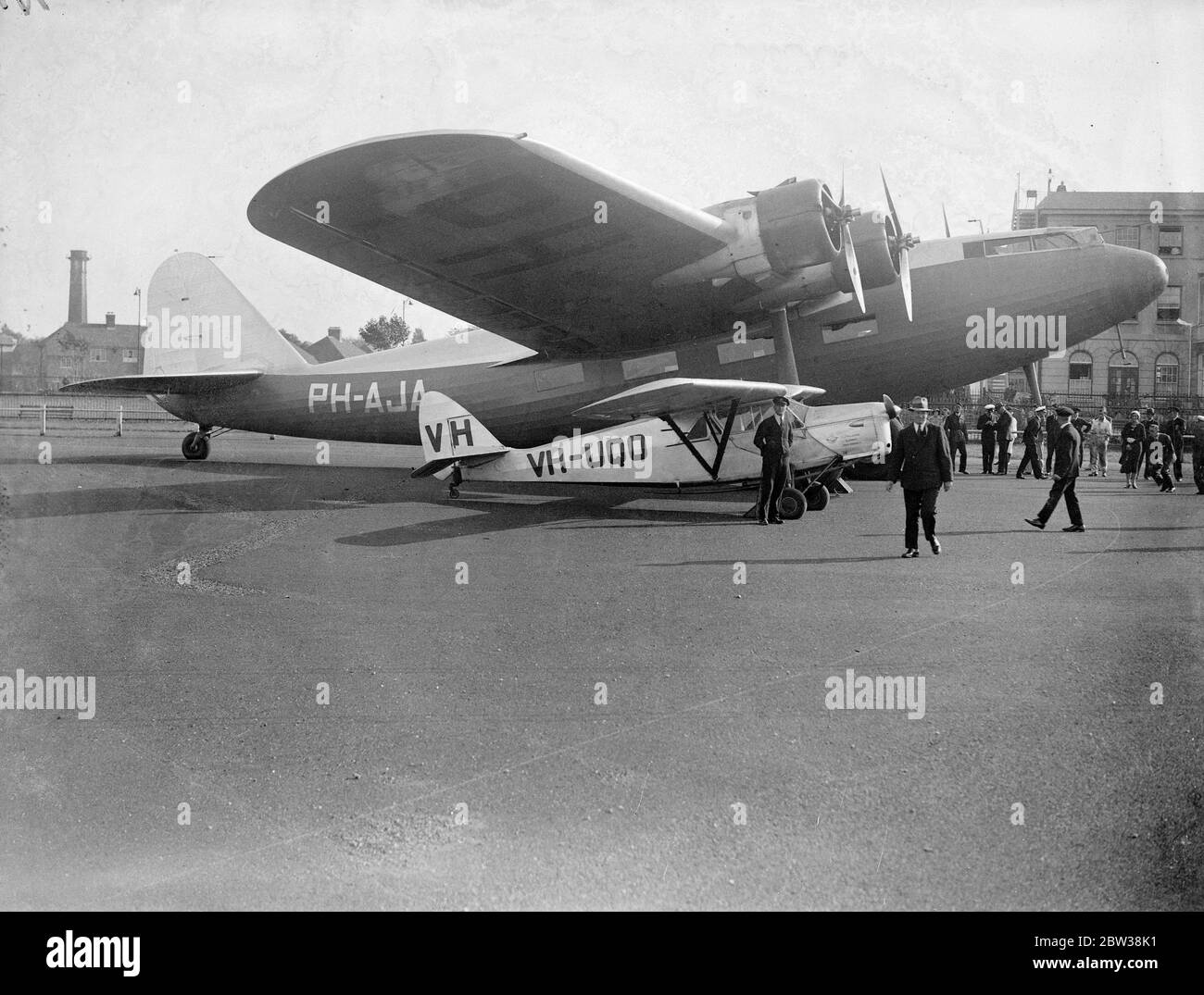 Nouveau Fokker de grande qualité présenté à Croydon . Photos , M. James ...