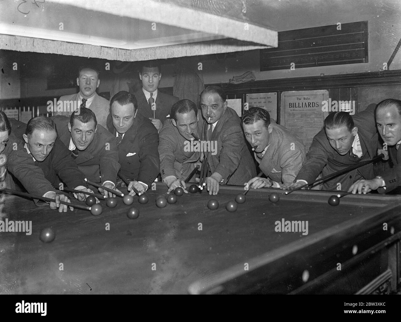 Snooker table baize Banque d'images noir et blanc - Alamy