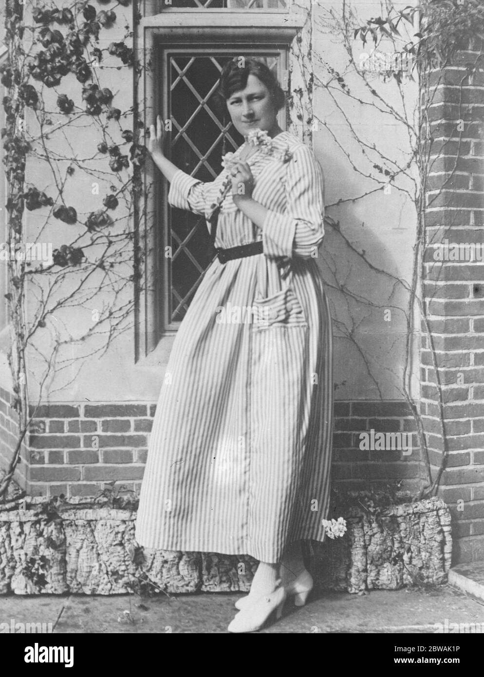 Mme eleanor Banque de photographies et d’images à haute résolution - Alamy