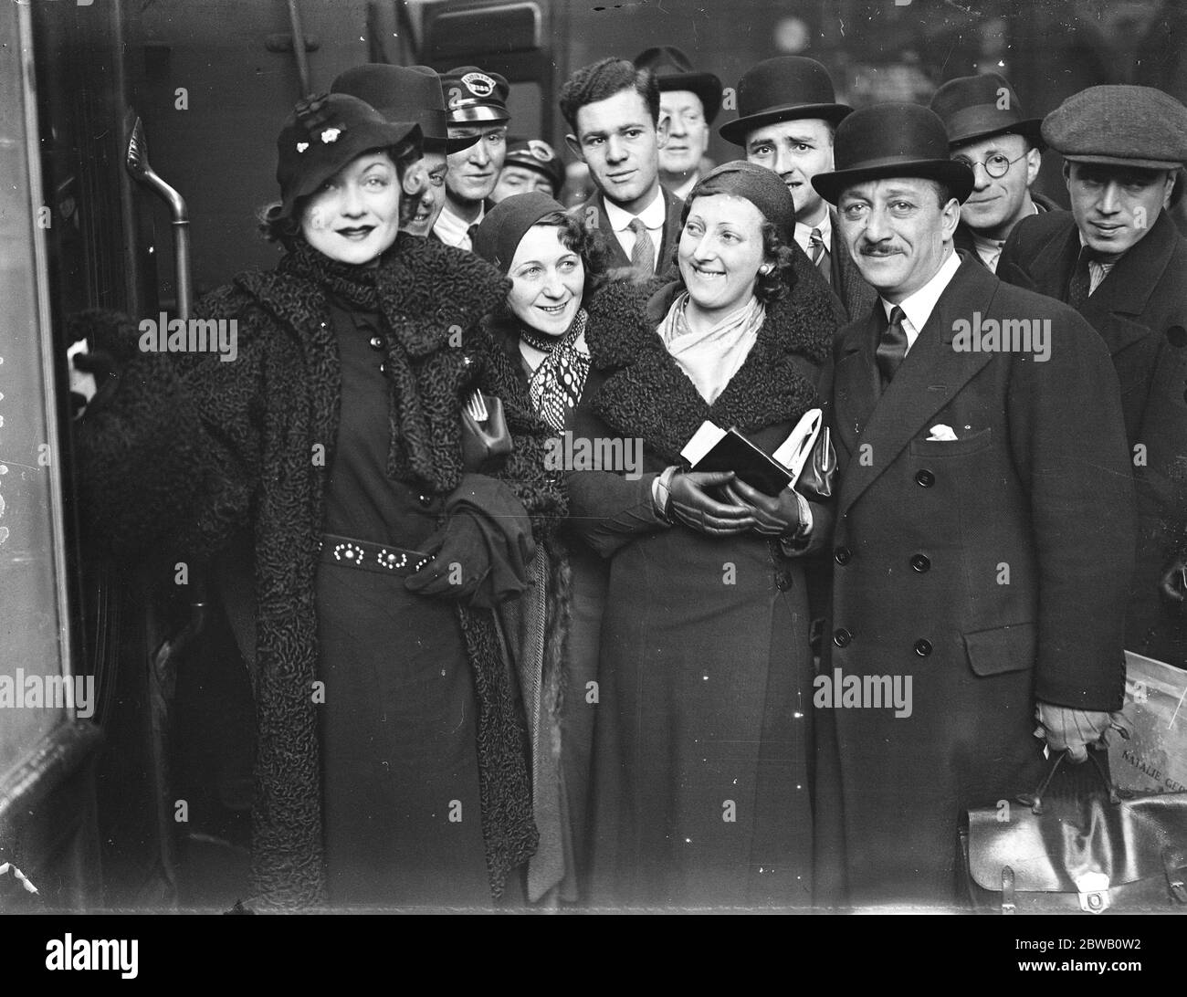 Constance bennett Banque de photographies et d’images à haute ...