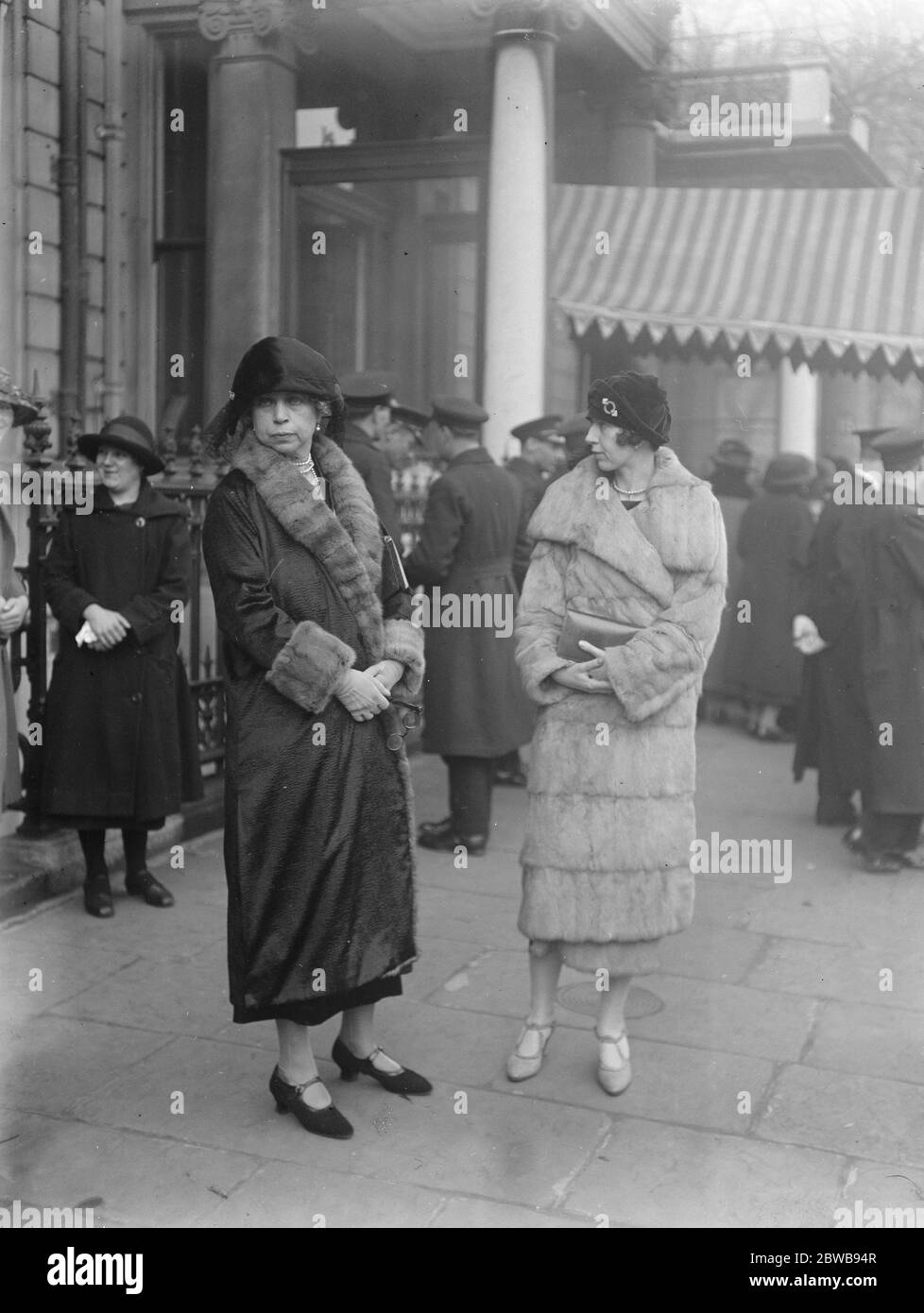 La fille aînée de Viscount Hampden se déchaîne . Le mariage a eu lieu à ...