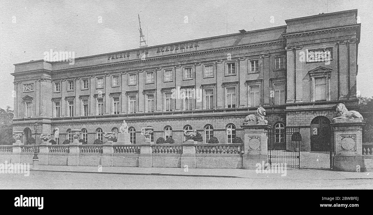 Palais des académies bruxelles Banque de photographies et d’images à haute résolution - Alamy