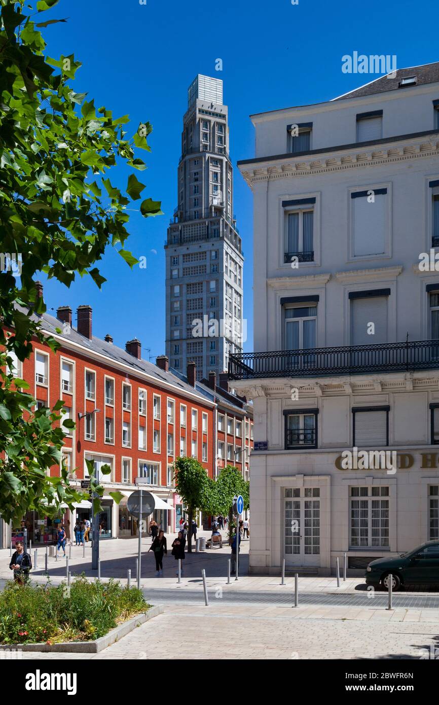 Amiens Tour Perret Banque d'image et photos - Alamy