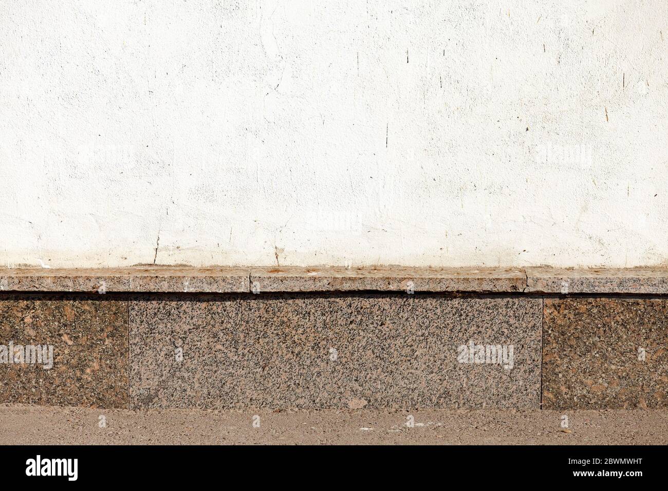 Plinthe rouge Banque de photographies et d’images à haute résolution ...