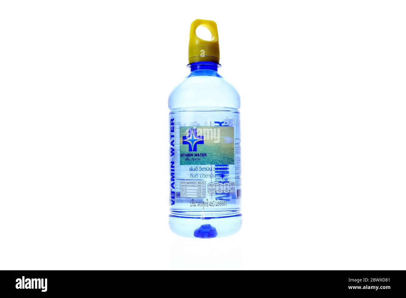 BANGKOK, THAÏLANDE - AVRIL 30, Vitamin Water Yanhee marque distribué ...
