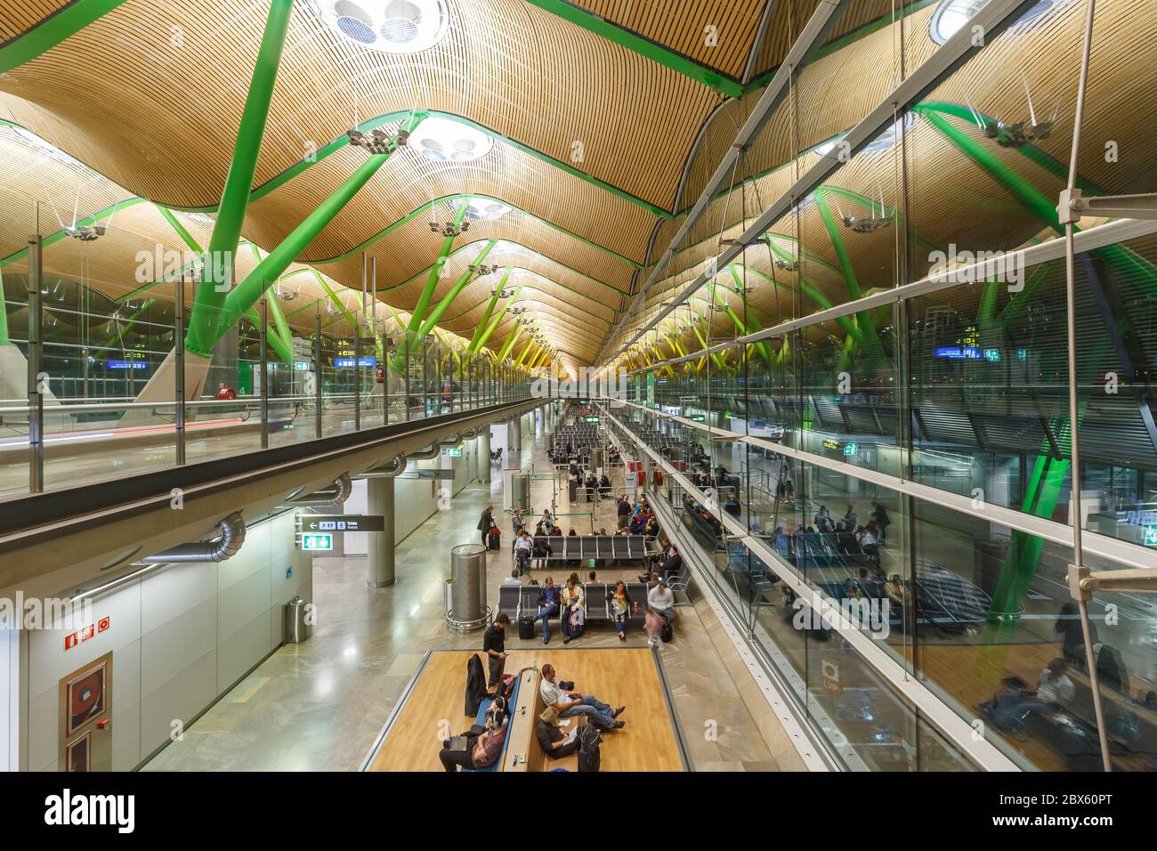 Madrid barajas airport spain t4 Banque de photographies et d’images à ...