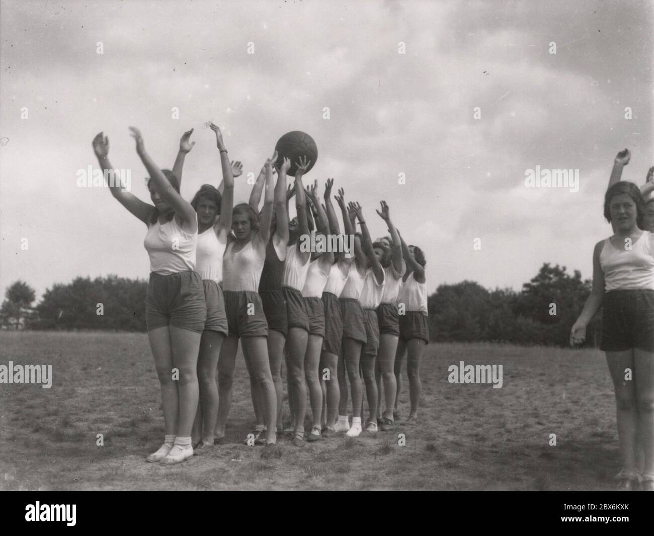 BDM dans le camp d'été Heinrich Hoffmann photographies 1933 photographe ...
