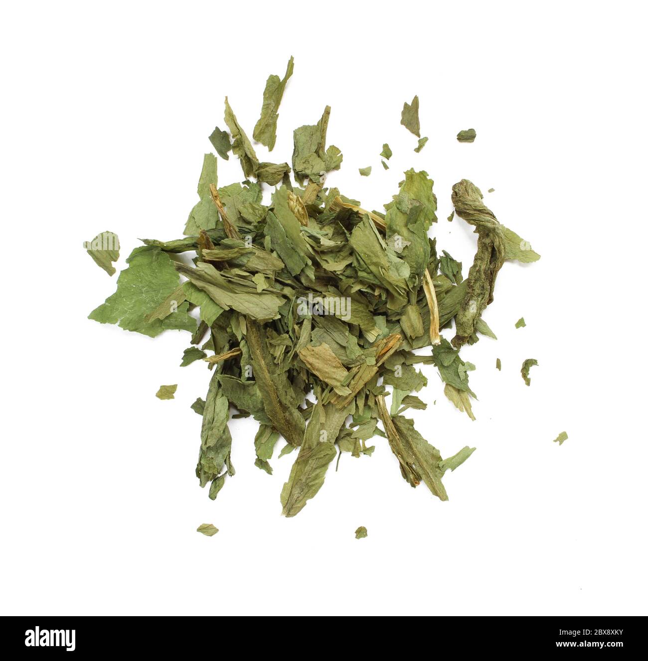 (Allium ursinum) pile de feuilles d'ail sauvage séchées isolées sur ...