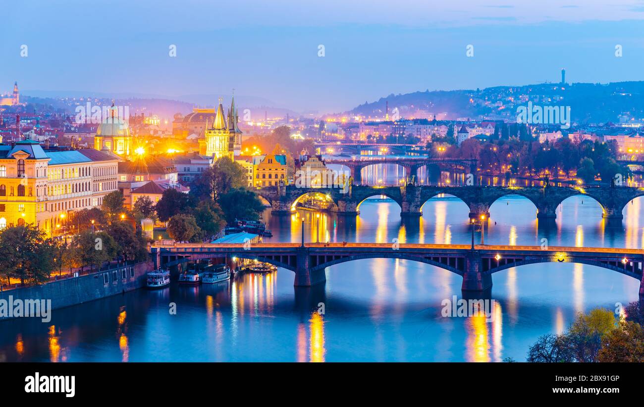 Vltava Embankment Banque d'image et photos - Alamy
