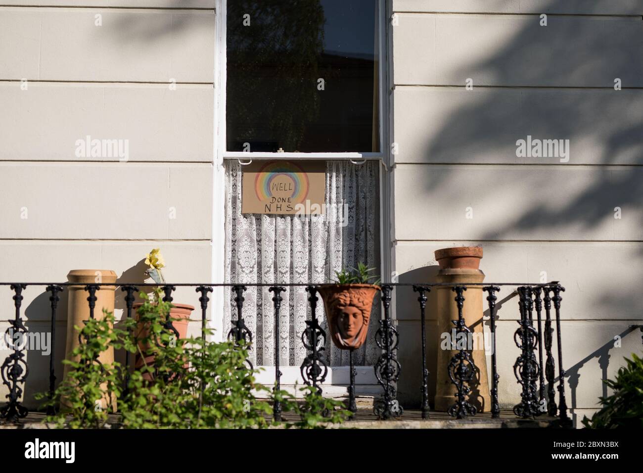 Balcon au premier étage Banque de photographies et d’images à haute ...