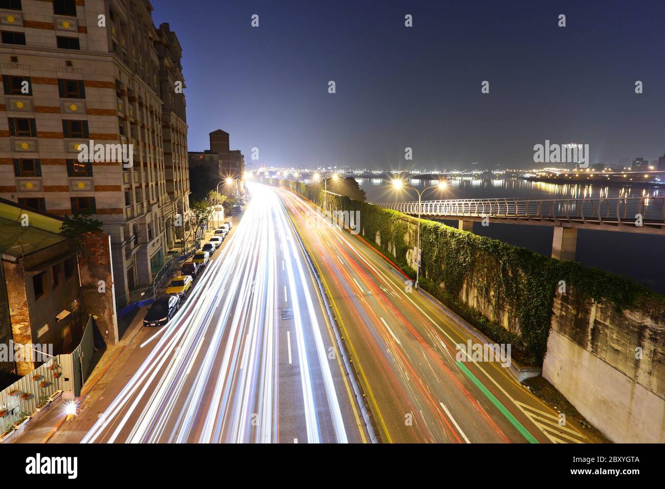 Circulation sur autoroute Banque de photographies et d’images à haute ...
