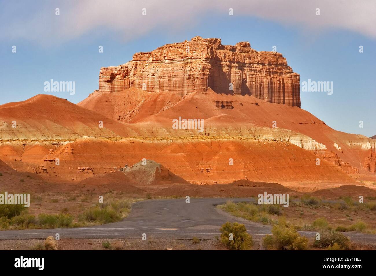 Montagne rouge Banque de photographies et d’images à haute résolution ...