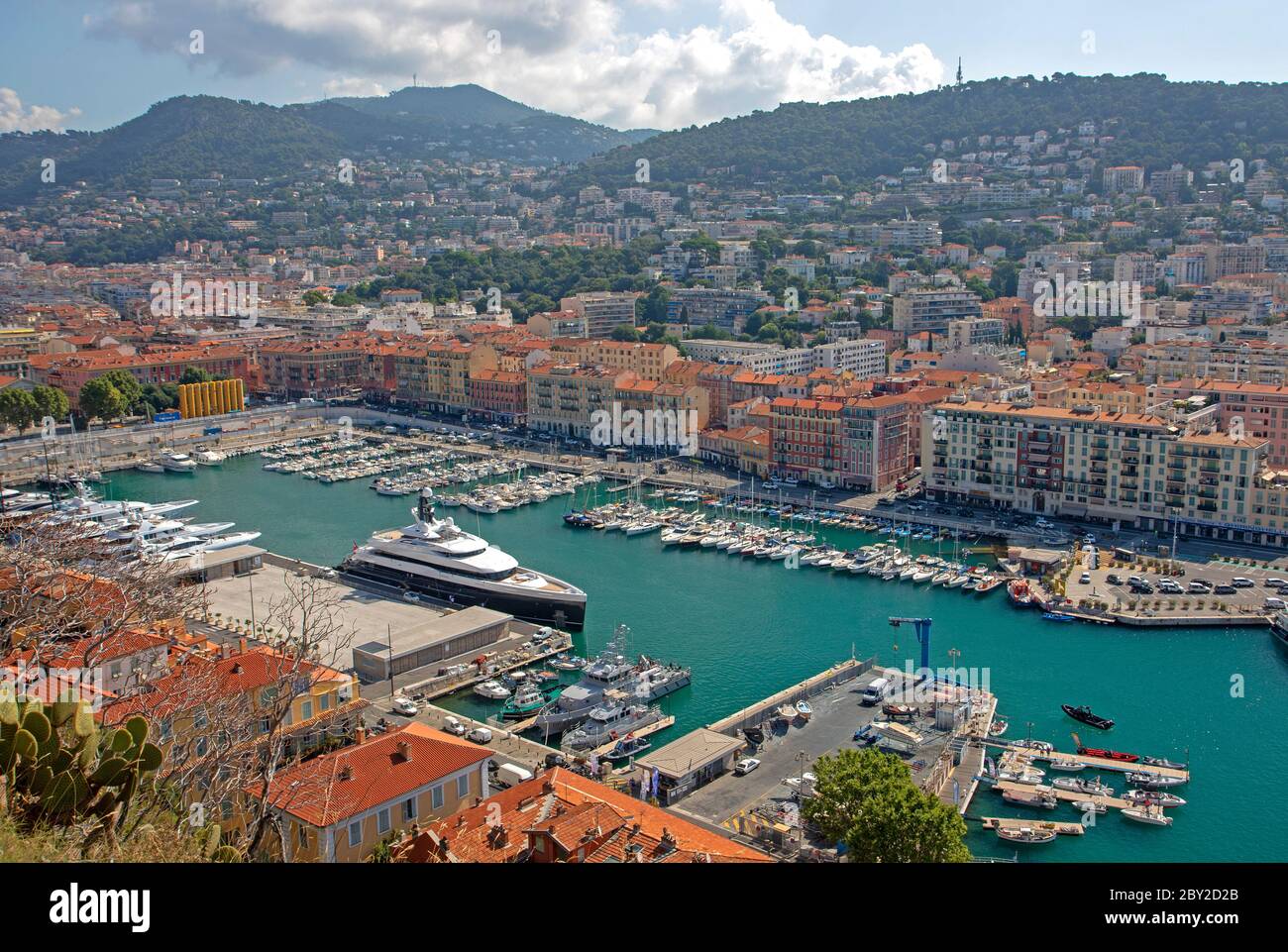 Port de nice Banque de photographies et d’images à haute résolution - Alamy