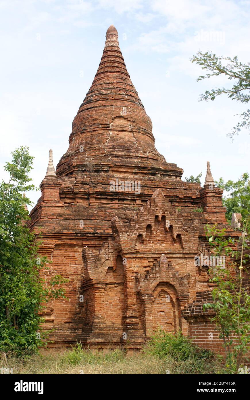 Vieux stupa Banque de photographies et d’images à haute résolution - Alamy