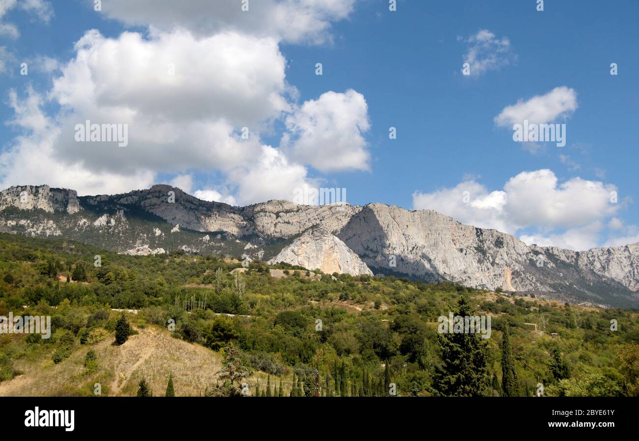 Magnifique paysage de montagne Banque de photographies et d’images à ...