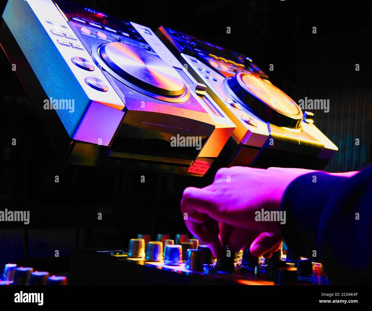 Musique dj Banque de photographies et d’images à haute résolution - Alamy