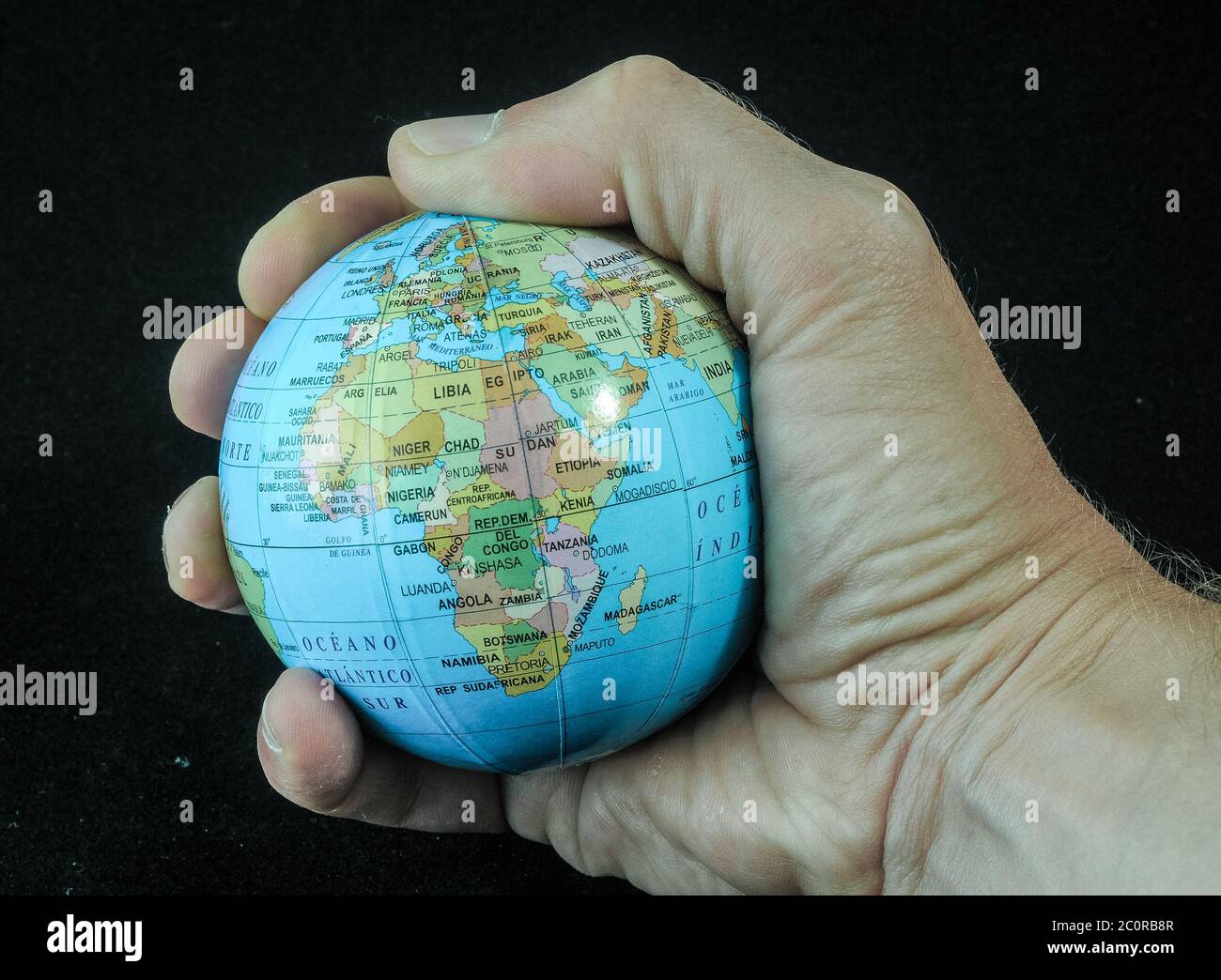 Monde dans ta main Banque de photographies et d’images à haute ...