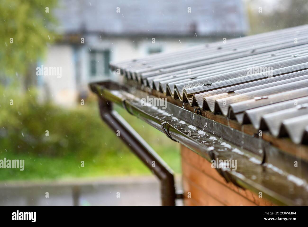 Toit de pluie Banque de photographies et d’images à haute résolution ...