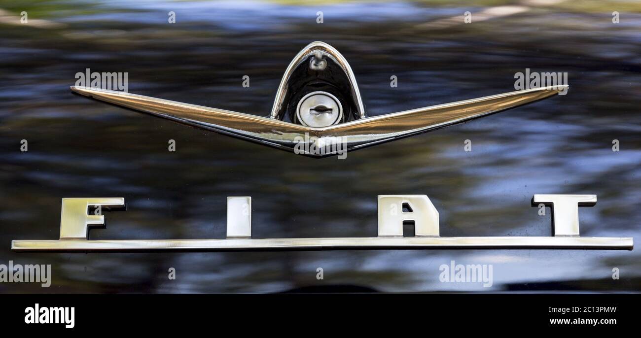 Restaurer fiat Banque de photographies et d’images à haute résolution ...