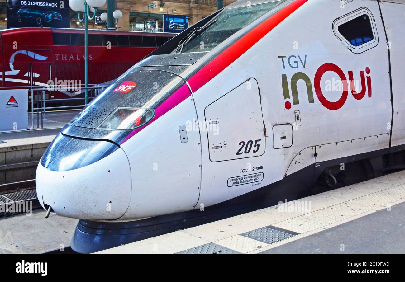 Train inoui Banque d'image et photos - Alamy