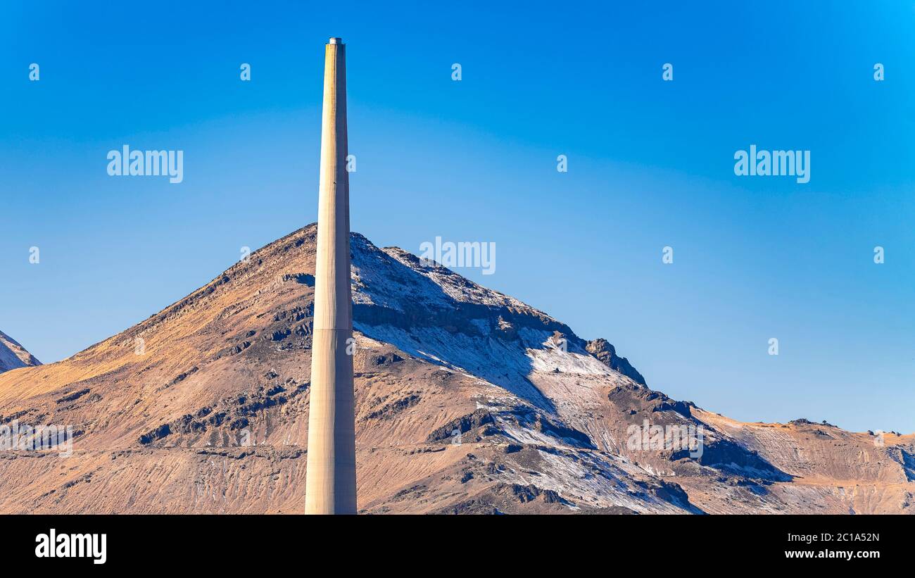 Garfield smelter stack Banque de photographies et d’images à haute ...