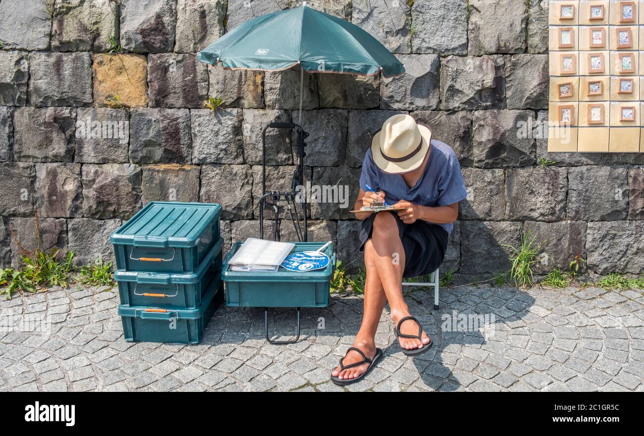 Dessin bonhomme touriste Banque de photographies et d’images à haute résolution - Alamy