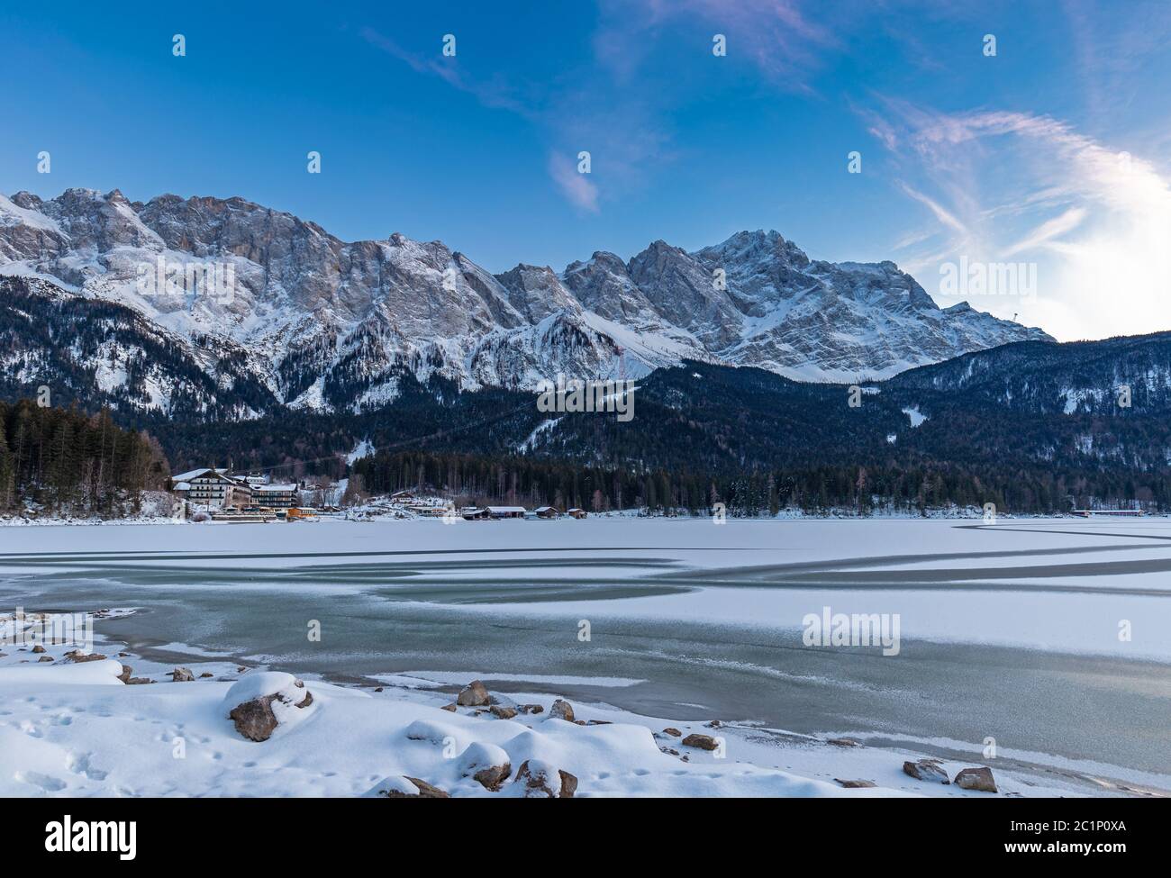 Lac eibsee avec zugspitze Banque de photographies et d’images à haute résolution - Alamy