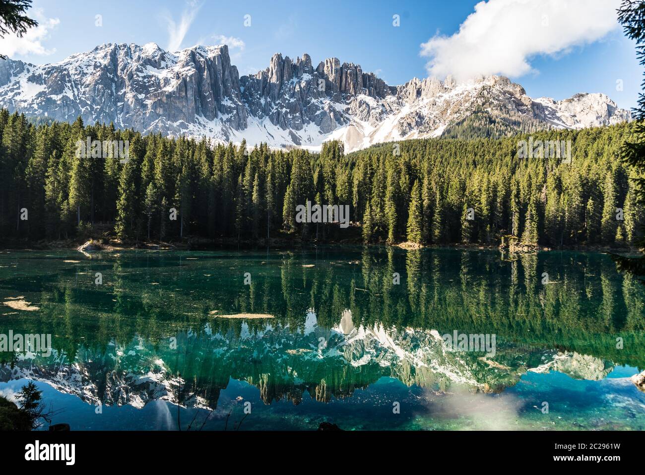 Lac de carezza lac de carezza Banque de photographies et d’images à ...