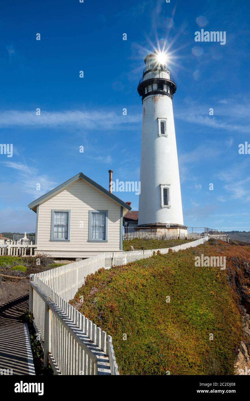 Big sur pigeon point light Banque de photographies et d’images à haute ...