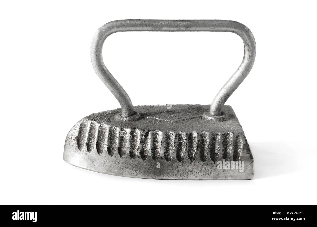 Fer à repasser vieux Banque d'images détourées - Alamy