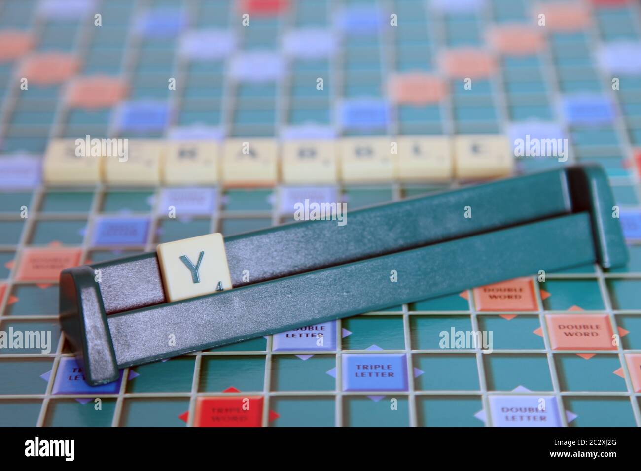 Lettre de scrabble y Banque de photographies et d’images à haute ...