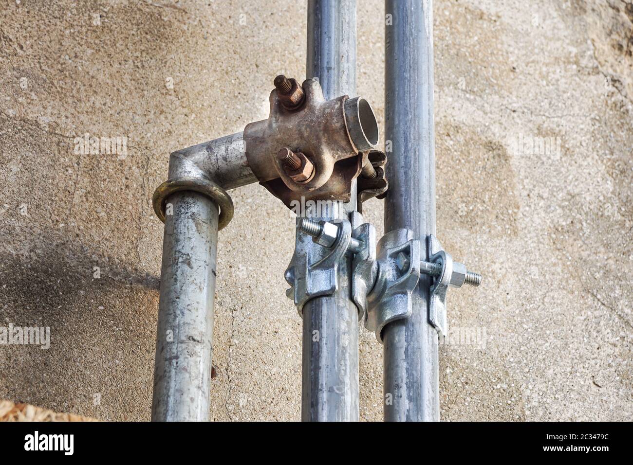 Construction des éléments d'échafaudage. Tubes et barres d'échafaudage ...