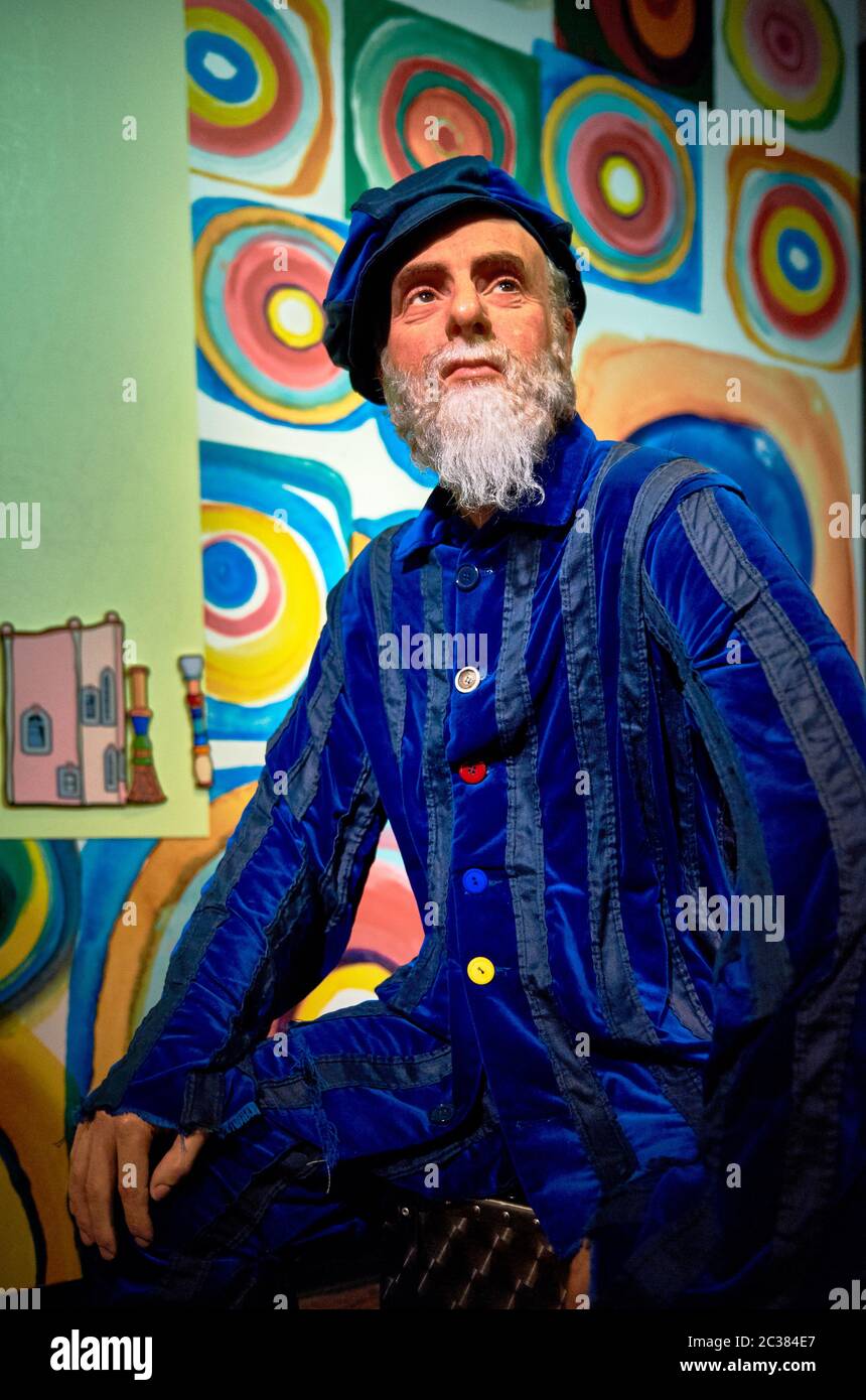Figurine en cire Friedrich Hundertwasser au musée Madame Tussauds Photo ...