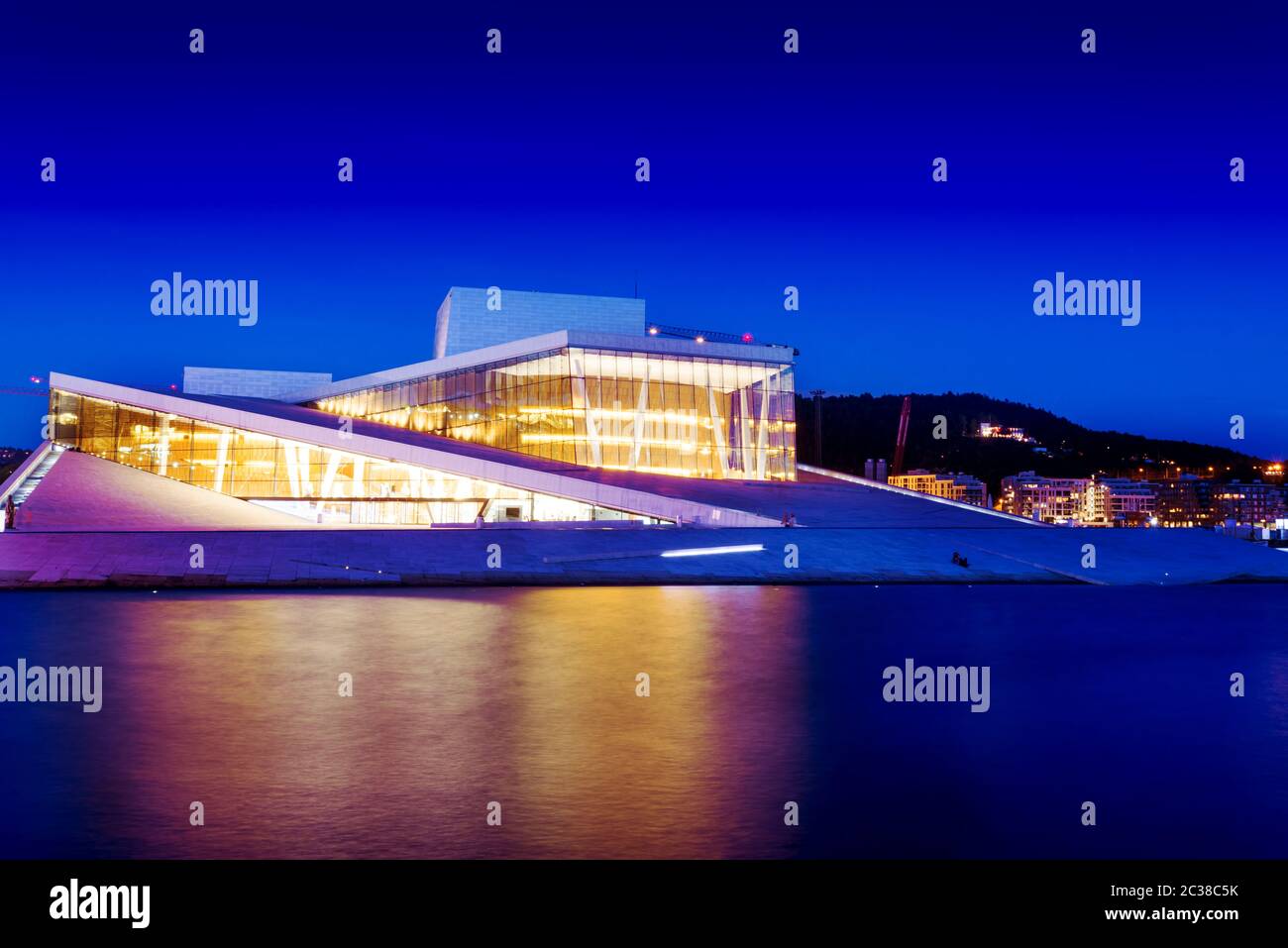 Oslo twilight Banque de photographies et d’images à haute résolution - Alamy