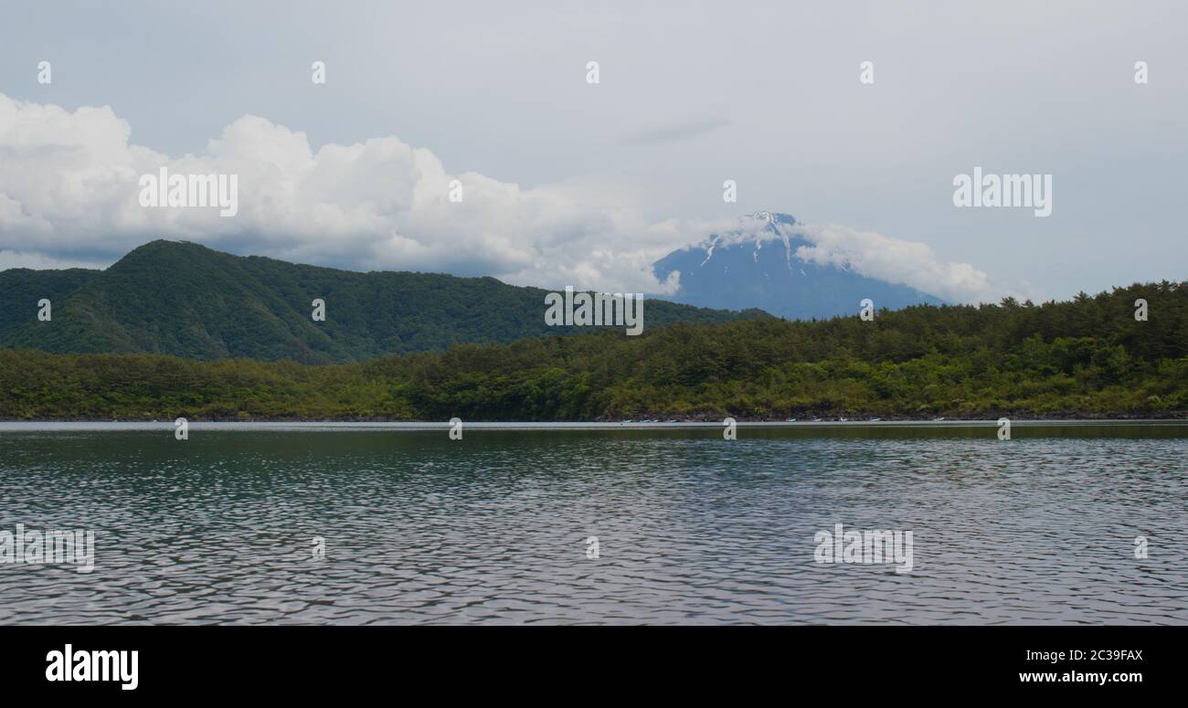 Mount fuji lake sai Banque de photographies et d’images à haute ...