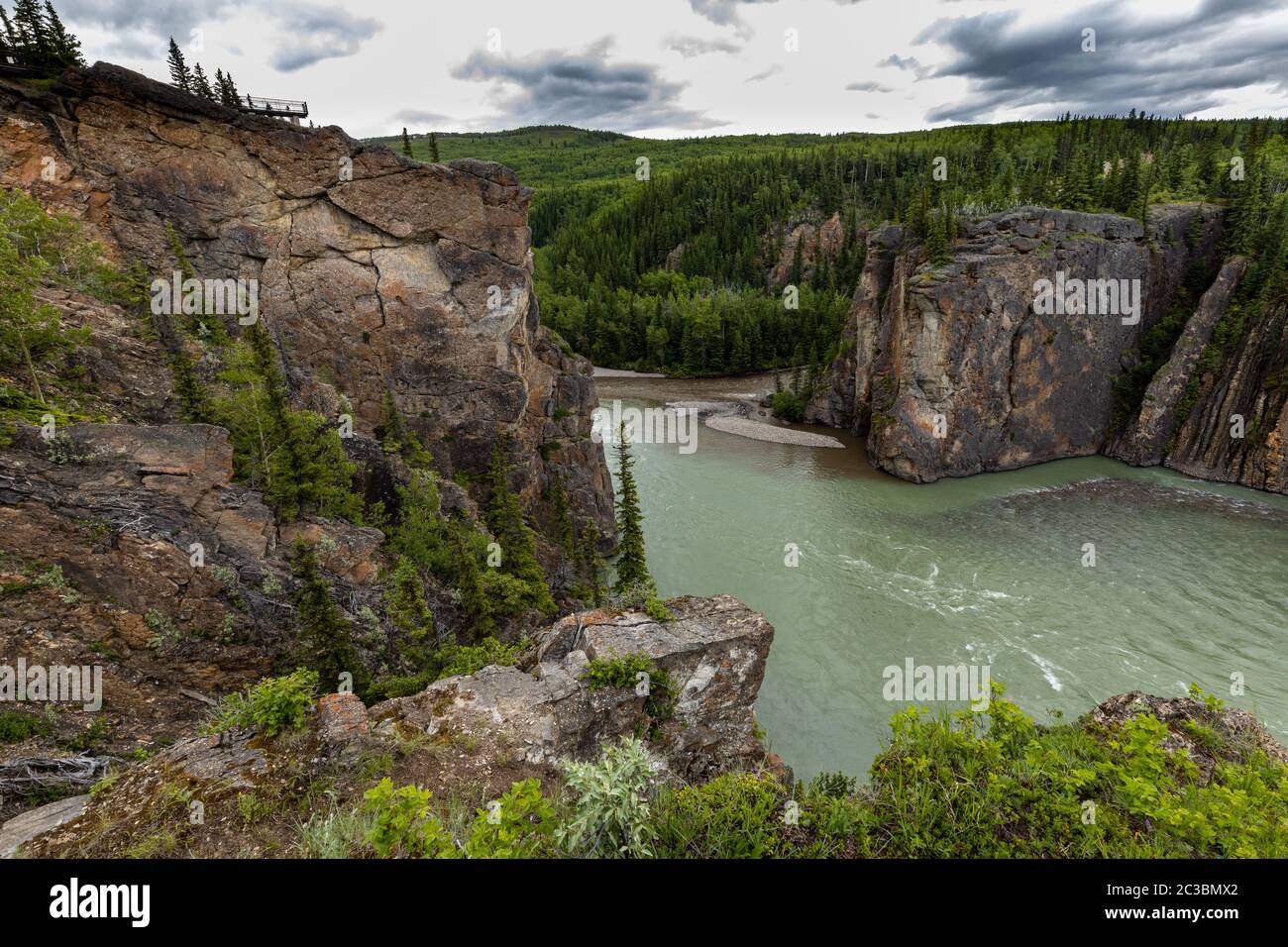 Portes de soufre Banque de photographies et d’images à haute résolution ...