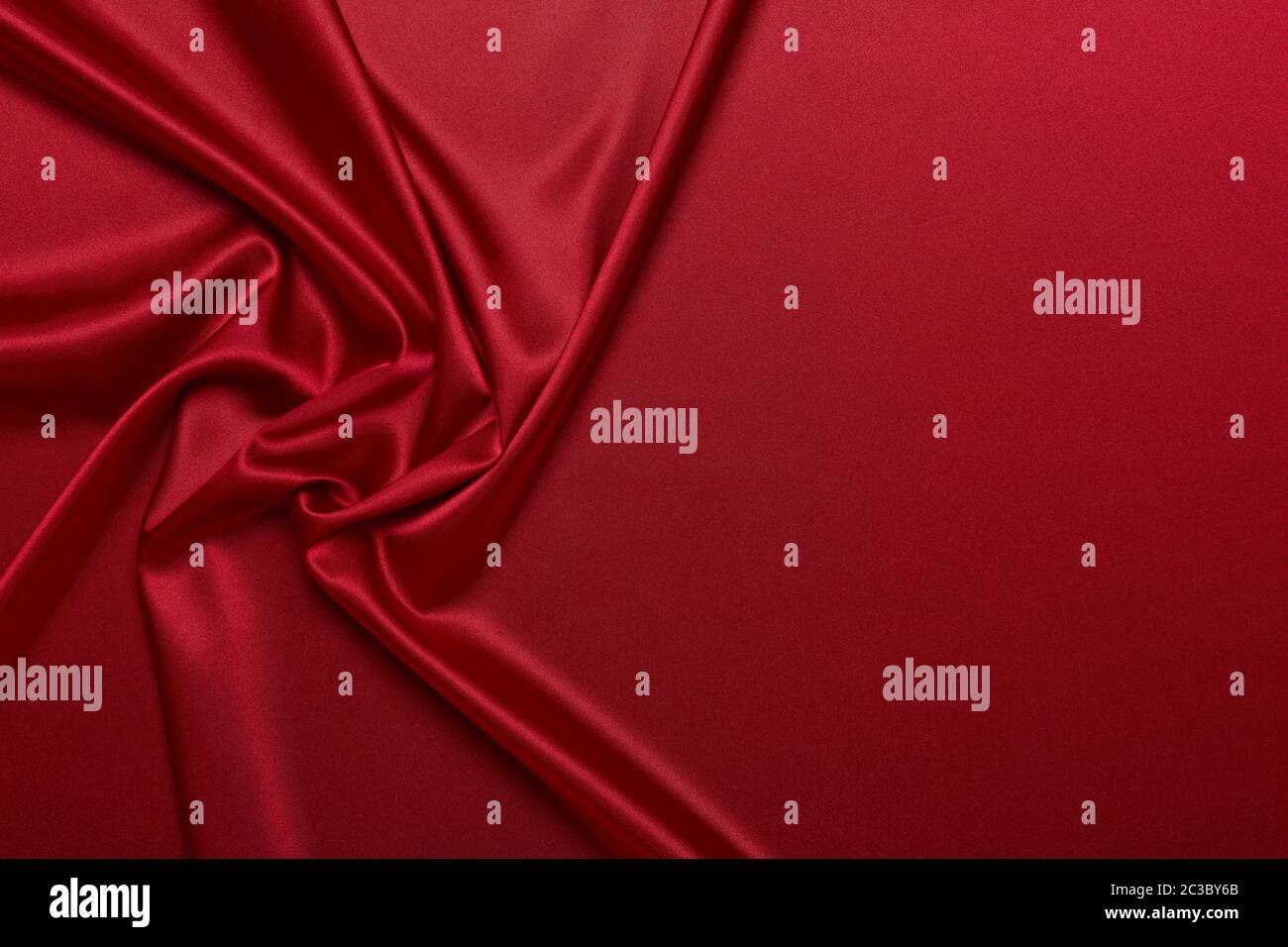 Tissu drapé rouge Banque de photographies et d’images à haute ...