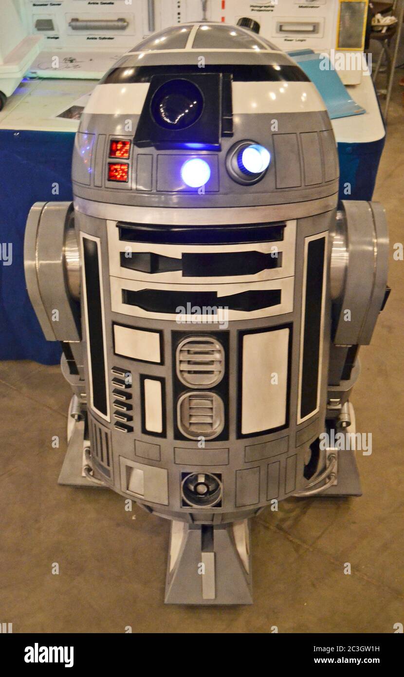 R2 d2 robot Banque de photographies et d’images à haute résolution - Alamy