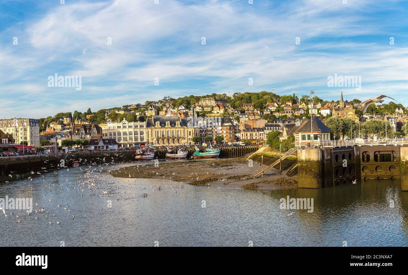 Rivière touques Banque de photographies et d’images à haute résolution ...