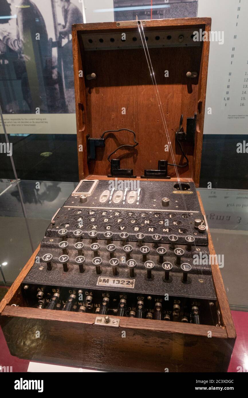 Naval enigma Banque de photographies et d’images à haute résolution - Alamy