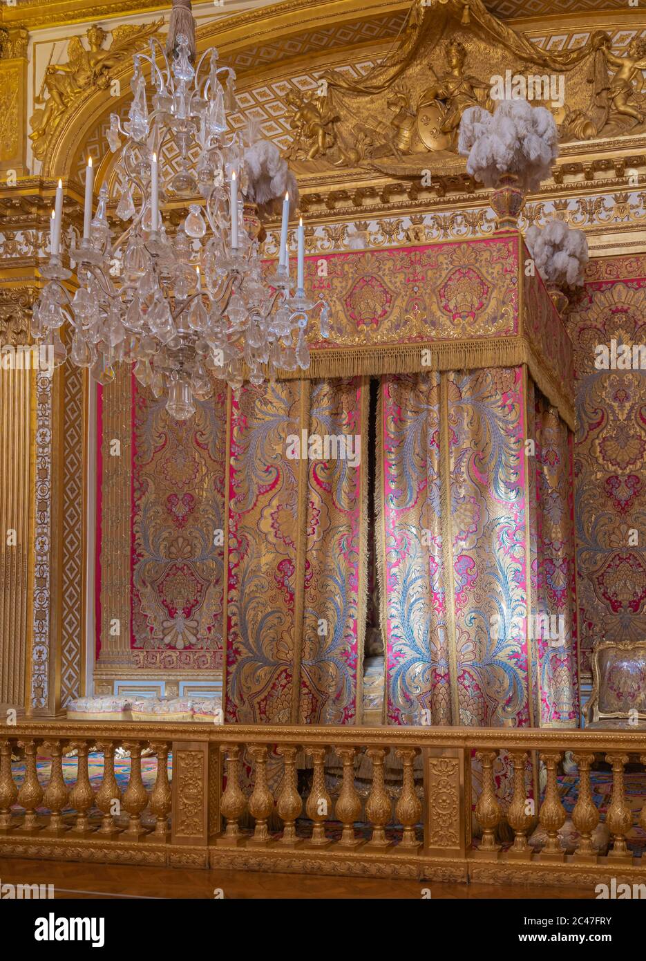 Versailles, France - 06 19 2020 : chambre du roi à l'intérieur du ...