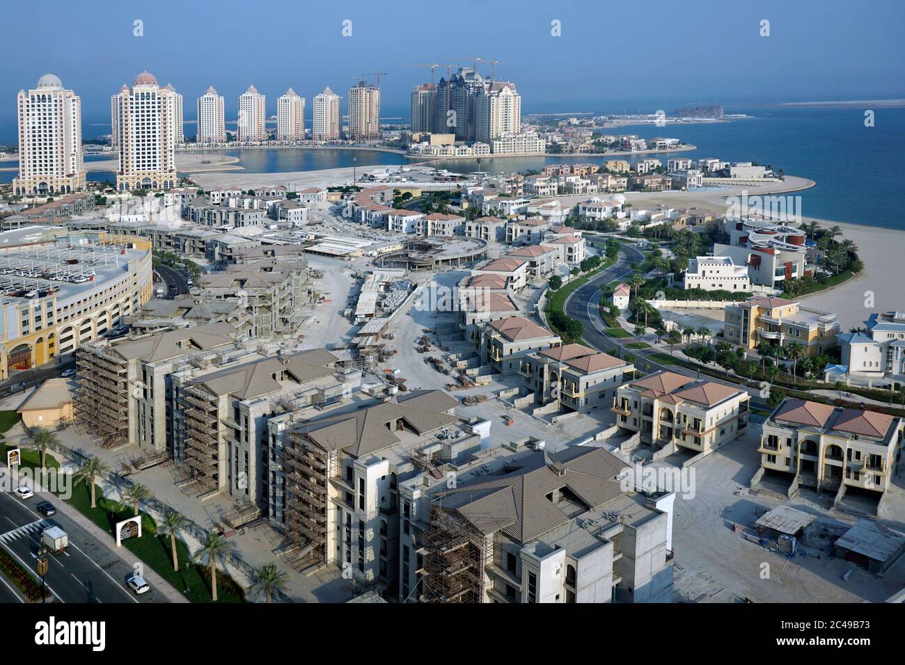 Building construction doha qatar Banque de photographies et d’images à ...
