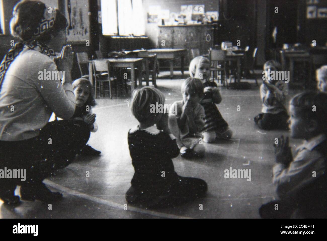 Fine 70s vintage contact imprimer noir et blanc photographie d'une ...