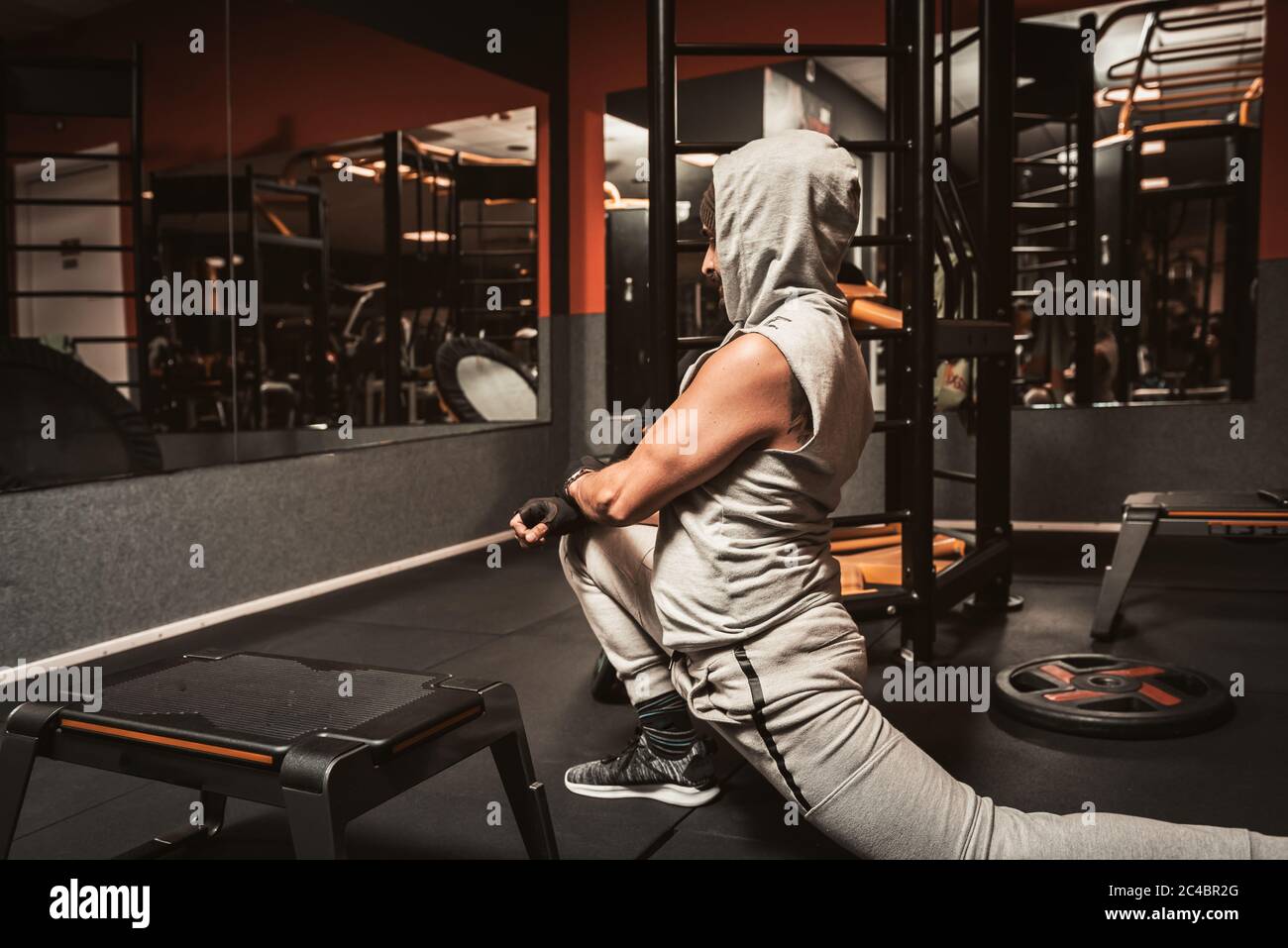 Exercices de musculation homme Banque de photographies et d’images à ...