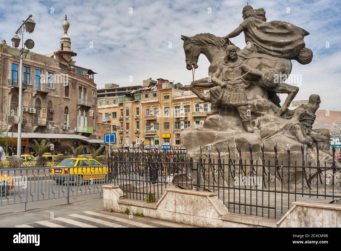 Statue saladin damascus syria Banque de photographies et d’images à ...