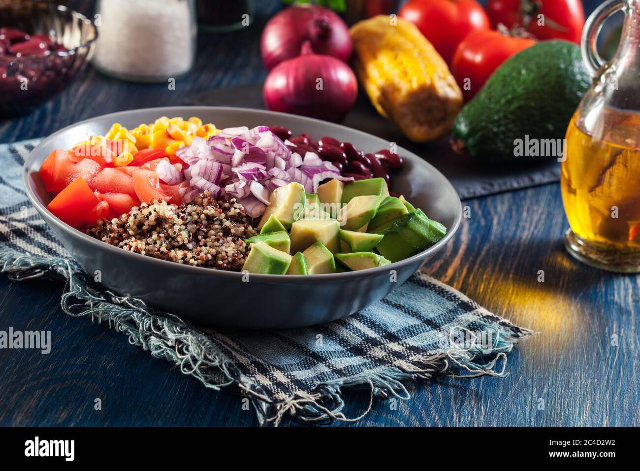 Salade mexicaine Banque de photographies et d’images à haute résolution ...